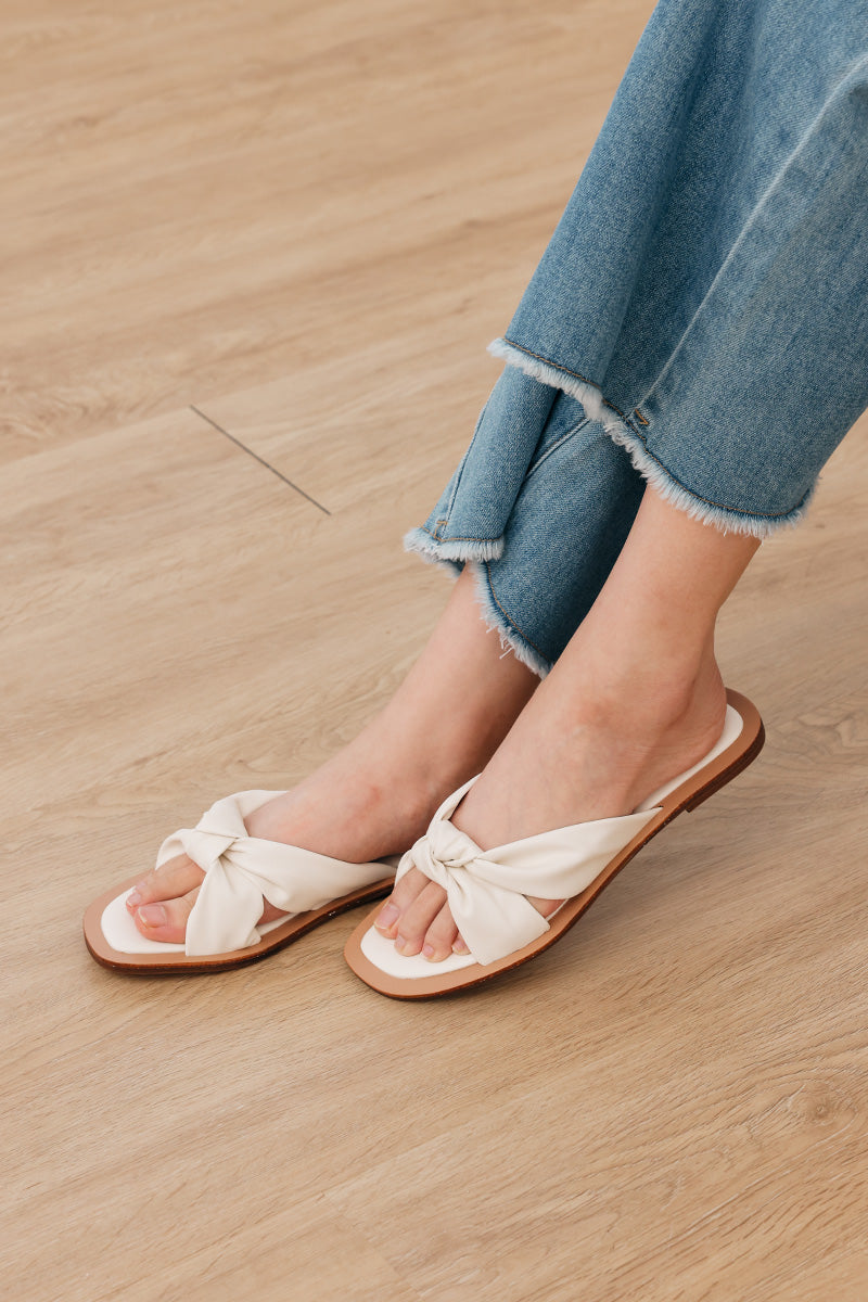 Arielle Knotted Sliders in Cream – Sunday Staples
